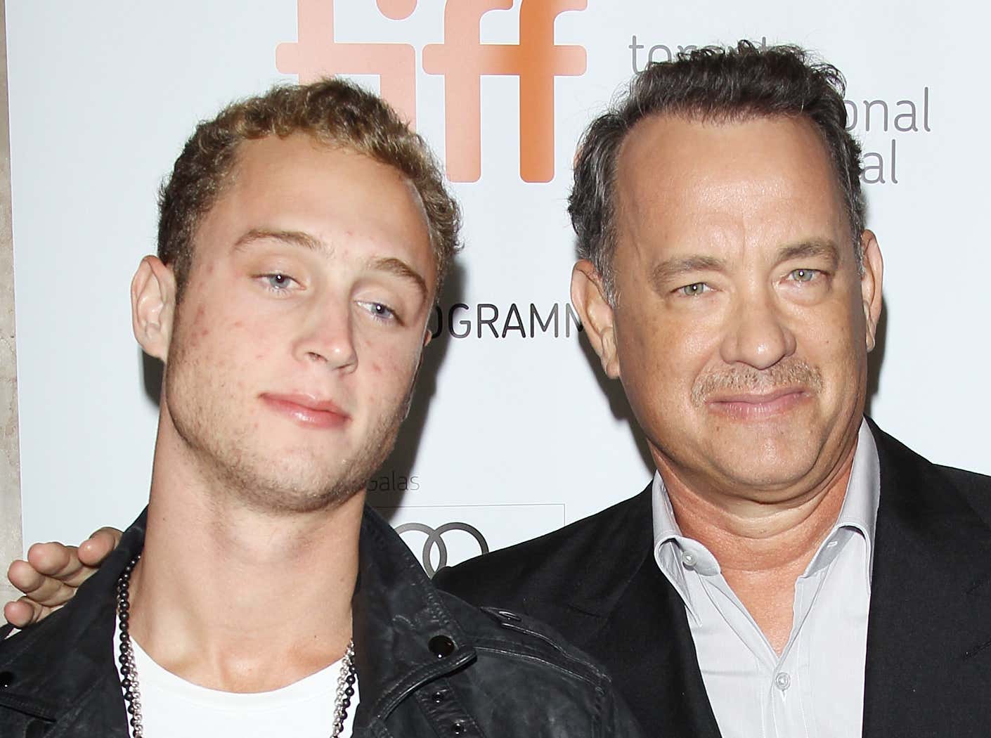 Tom Hanks Asking His Son Chet To Explain The Kendrick/Drake Beef To Him ...