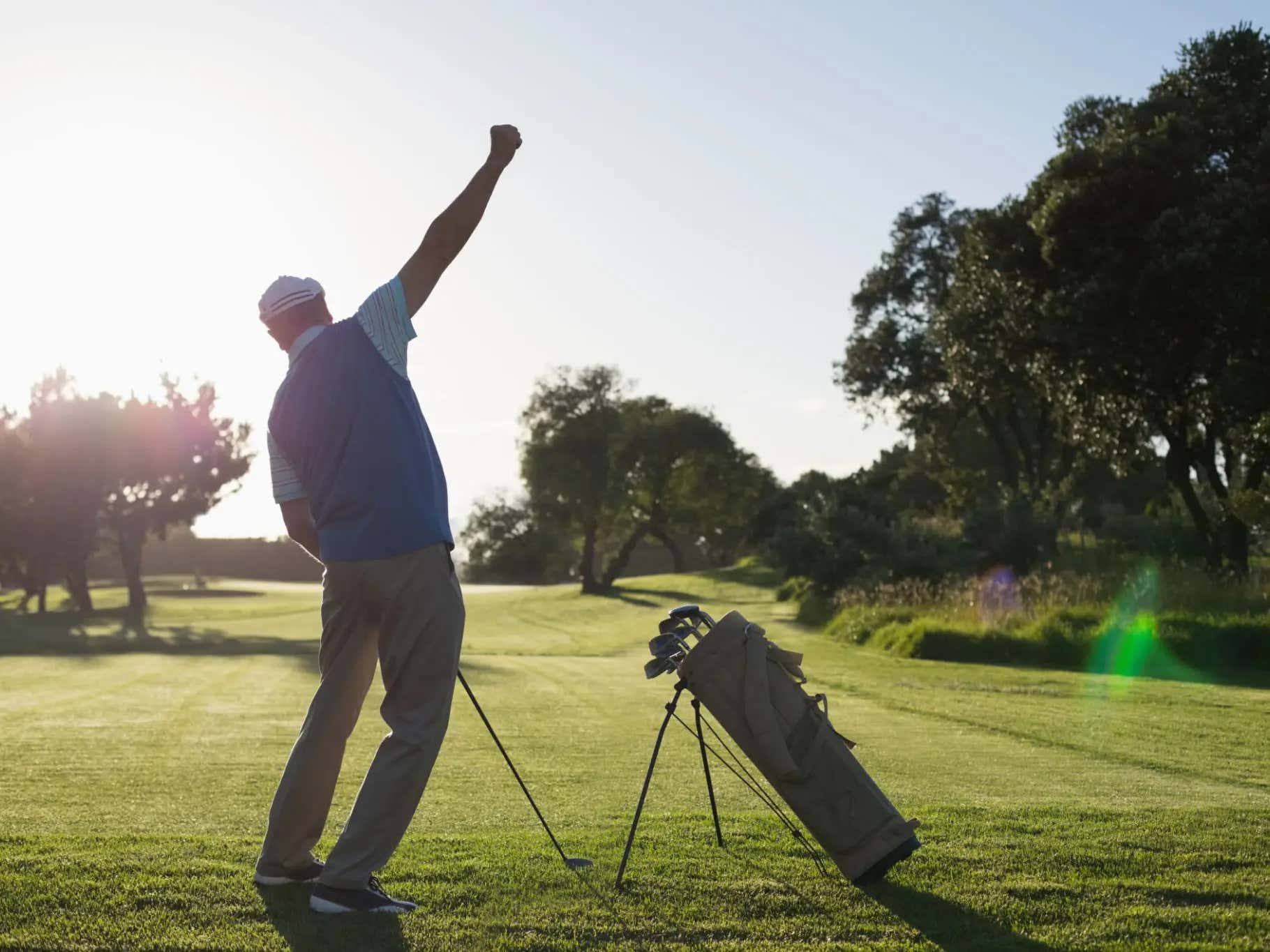 Bad Golfers Unite … This Shot Debated On Fore Play Absolutely Should ...