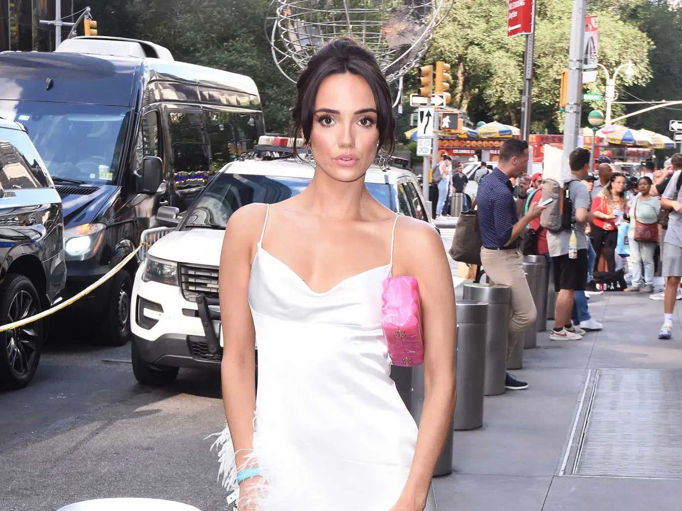 Sofia With An F Asks Guys For Their Bank Account Info On The First Date | Barstool Sports