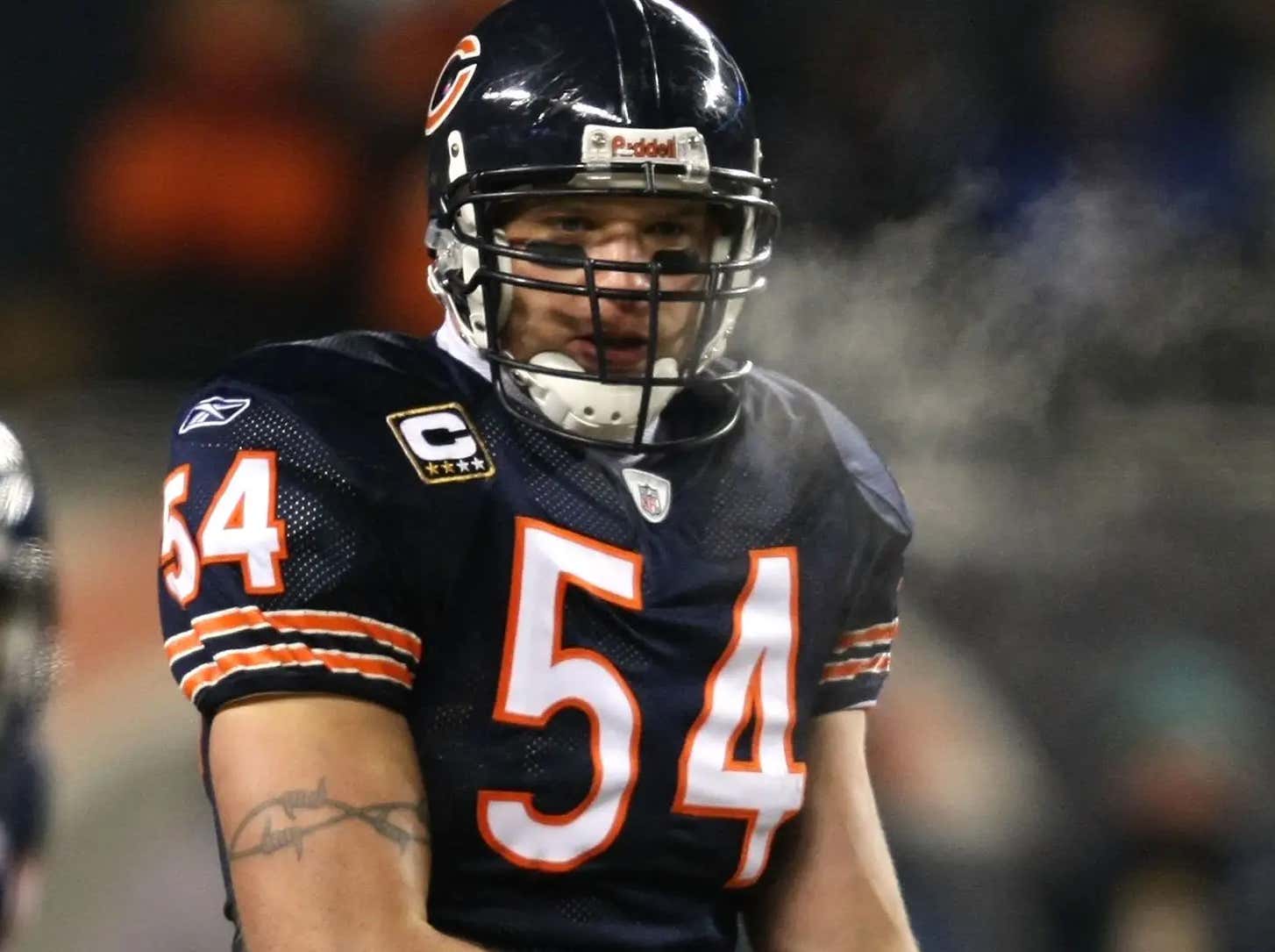 Brian Urlacher Just Came Out Of Nowhere And Dunked On Me For No Reason ...