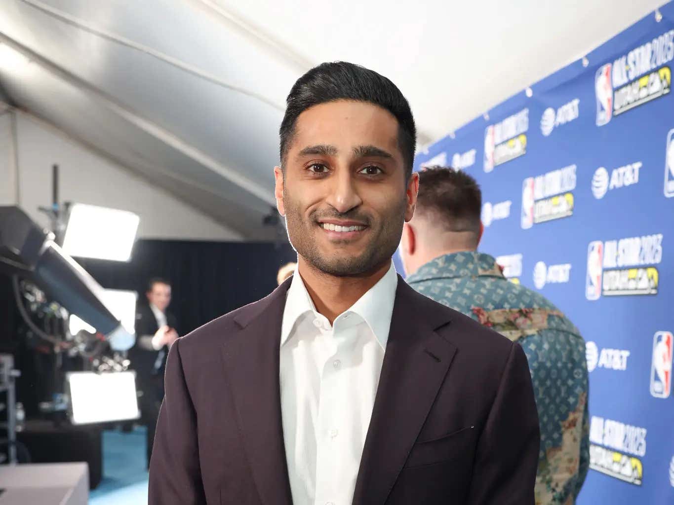 Shams Bomb: Shams Charania Has Signed With ESPN, Replacing Woj As Their ...