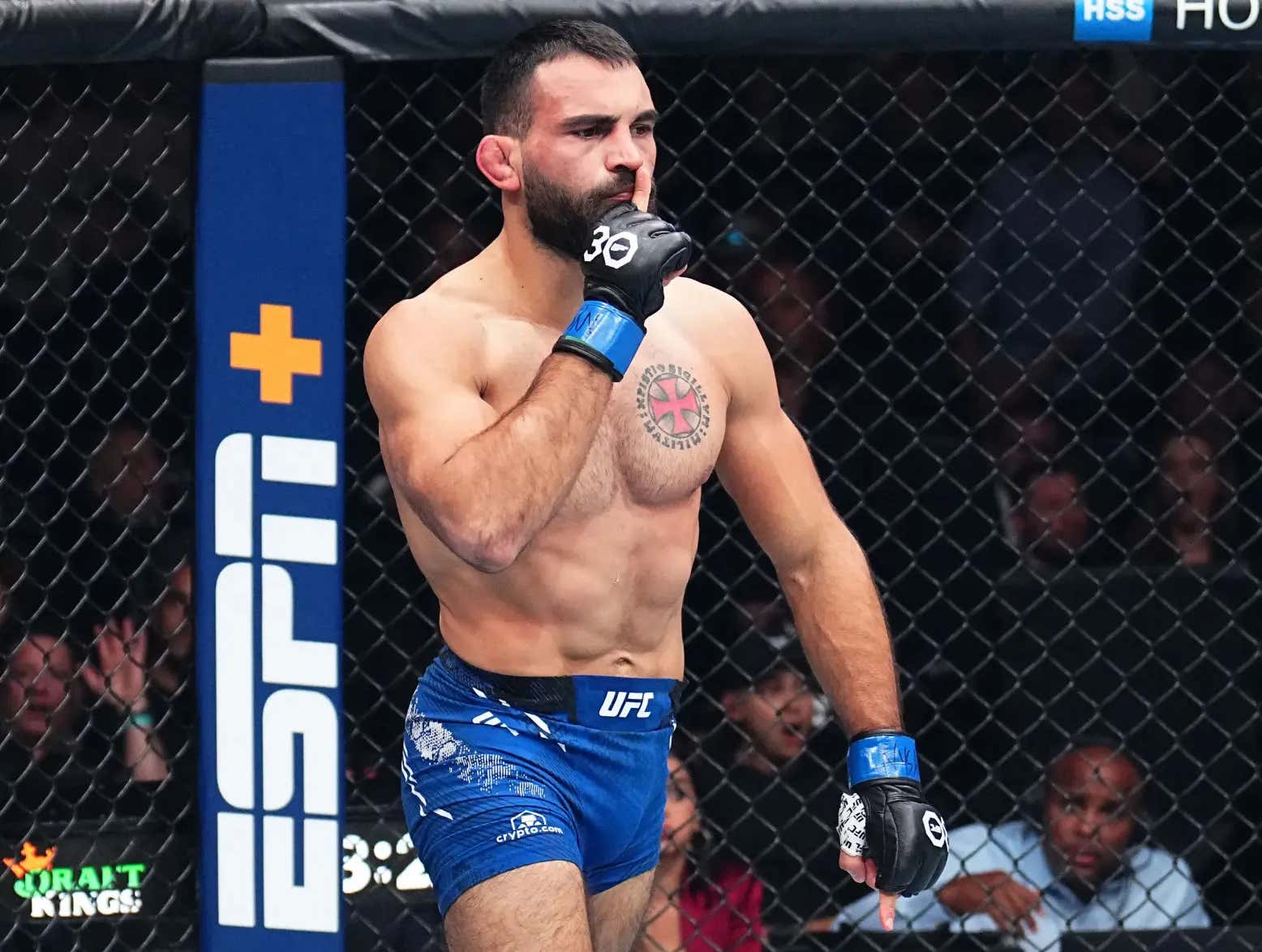 Benoit Saint-Denis Just Landed One Of The Biggest Head Kick KOs Of The ...