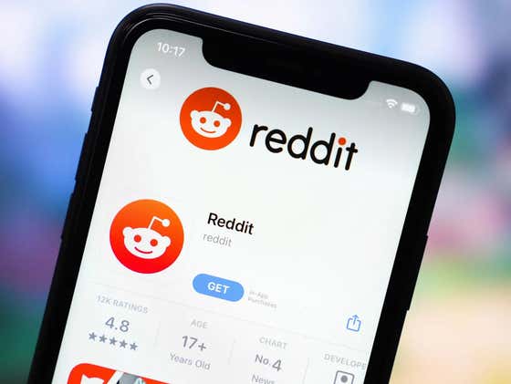 The Internet Is Crying About The Reddit CEO Getting A Compensation ...