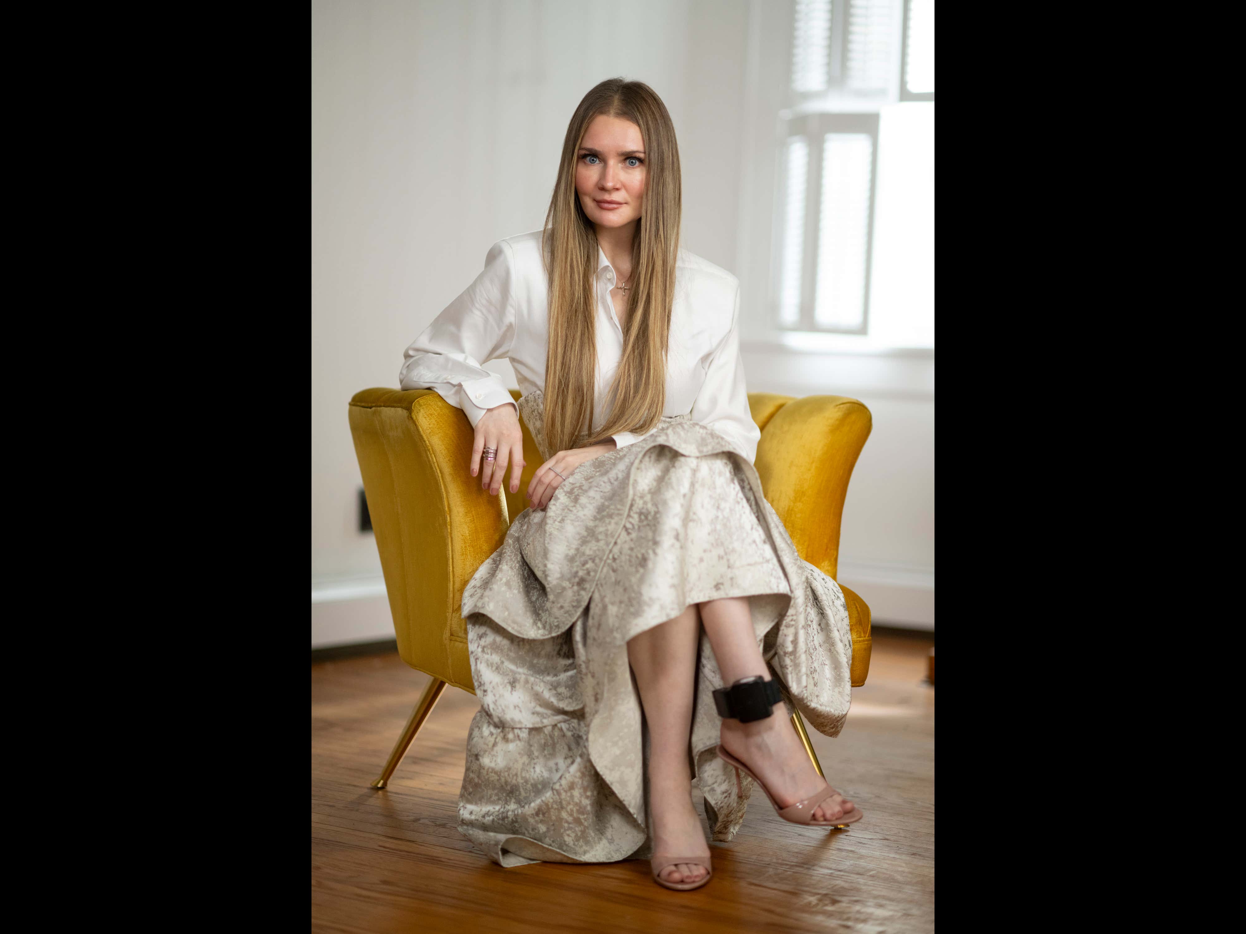 QUEEN: Anna Delvey Is Going On "Dancing With The Stars" With Her Ankle ...