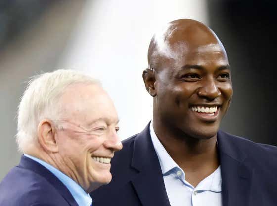 Jerry Jones Apparently Threw A Huge Party For DeMarcus Ware Right After ...
