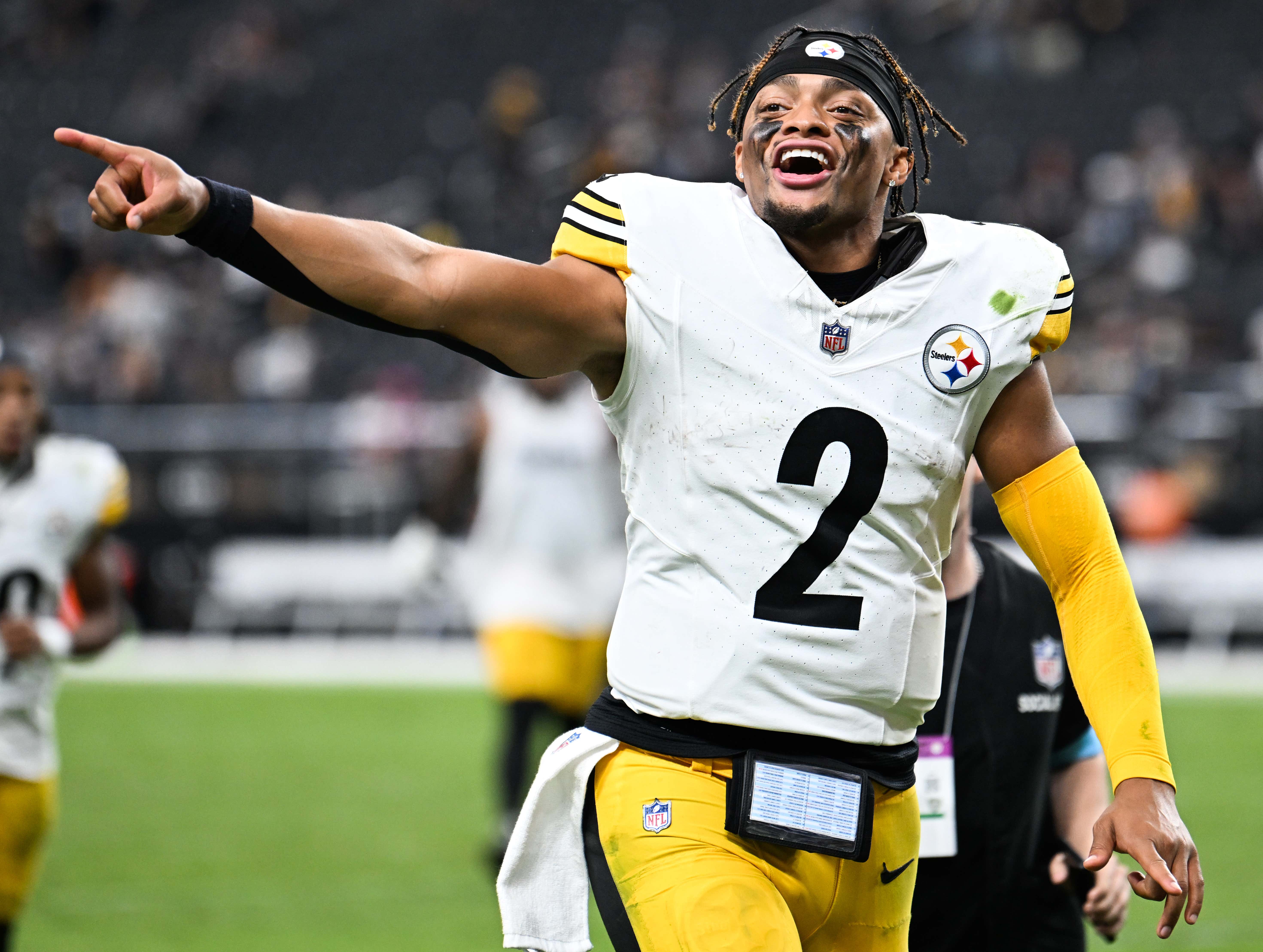 It's A Good Thing The Jets Signed Justin Fields | Barstool Sports