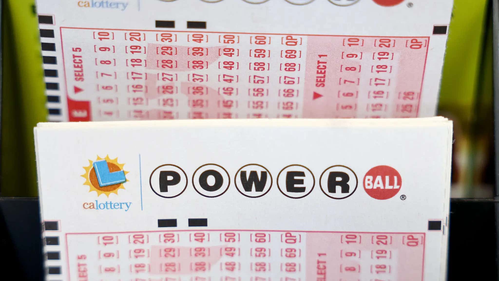 A Lucky Massachusetts Fella Won $1 Million Off His Powerball Tickets ...