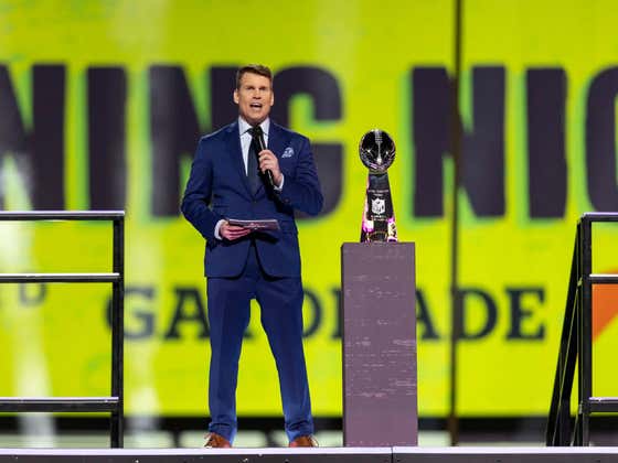 End Of An Era - It Sounds Like Scott Hanson Could Be Leaving Red Zone ...