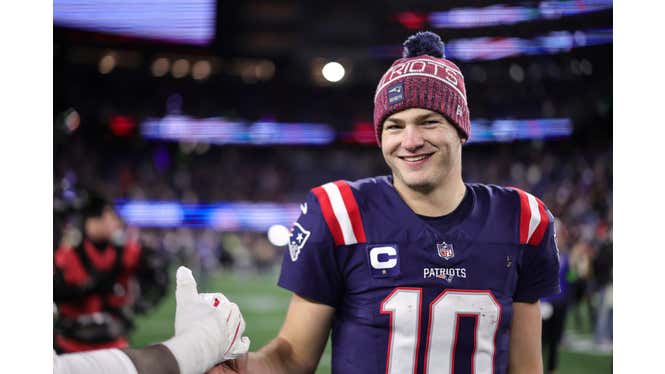 Patriots Fans Share Masshole Culture With the World by Chanting 'Gay ...