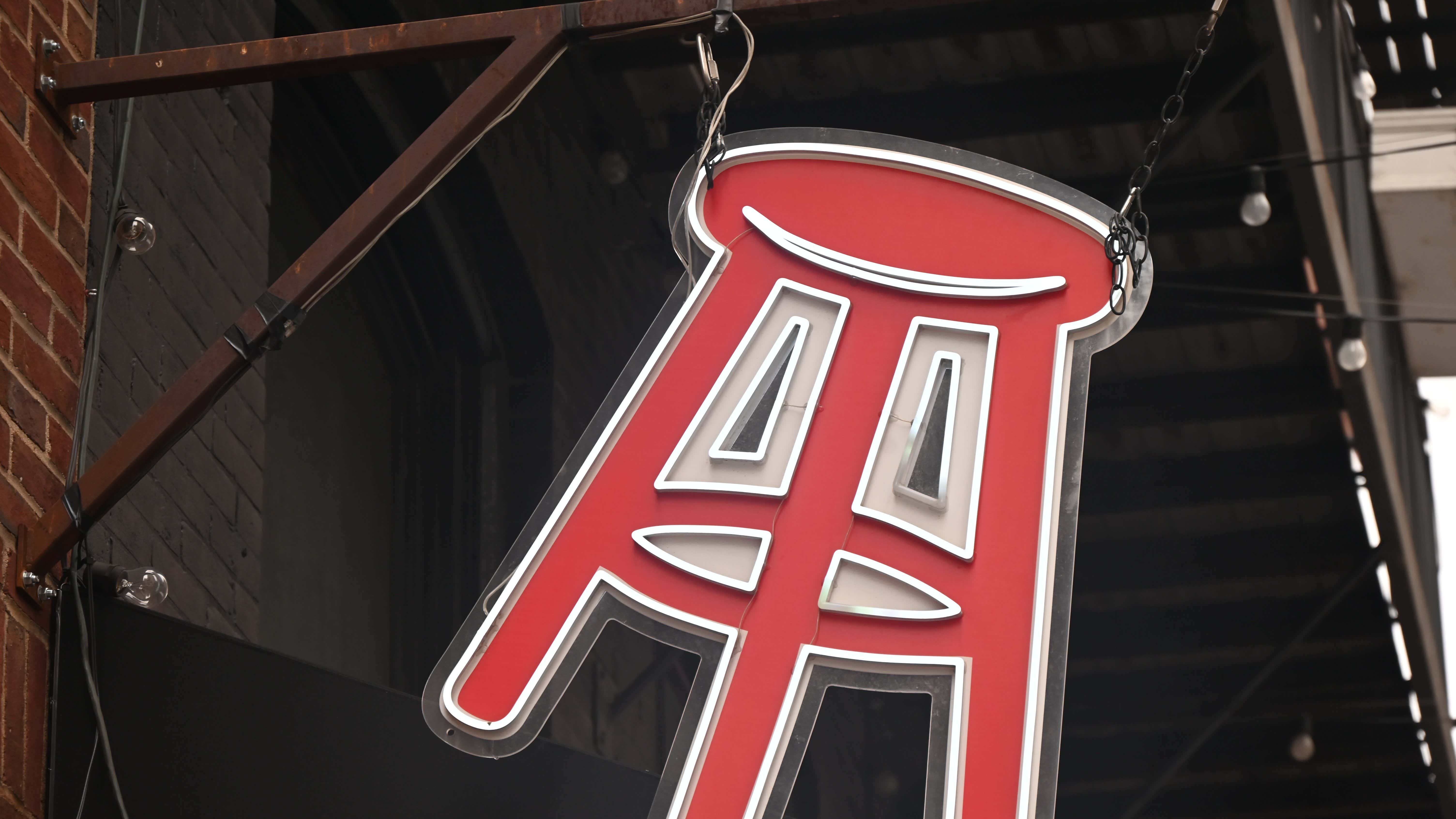 Ranking My Top and Bottom 5 Co-Workers In Barstool Chicago | Barstool ...