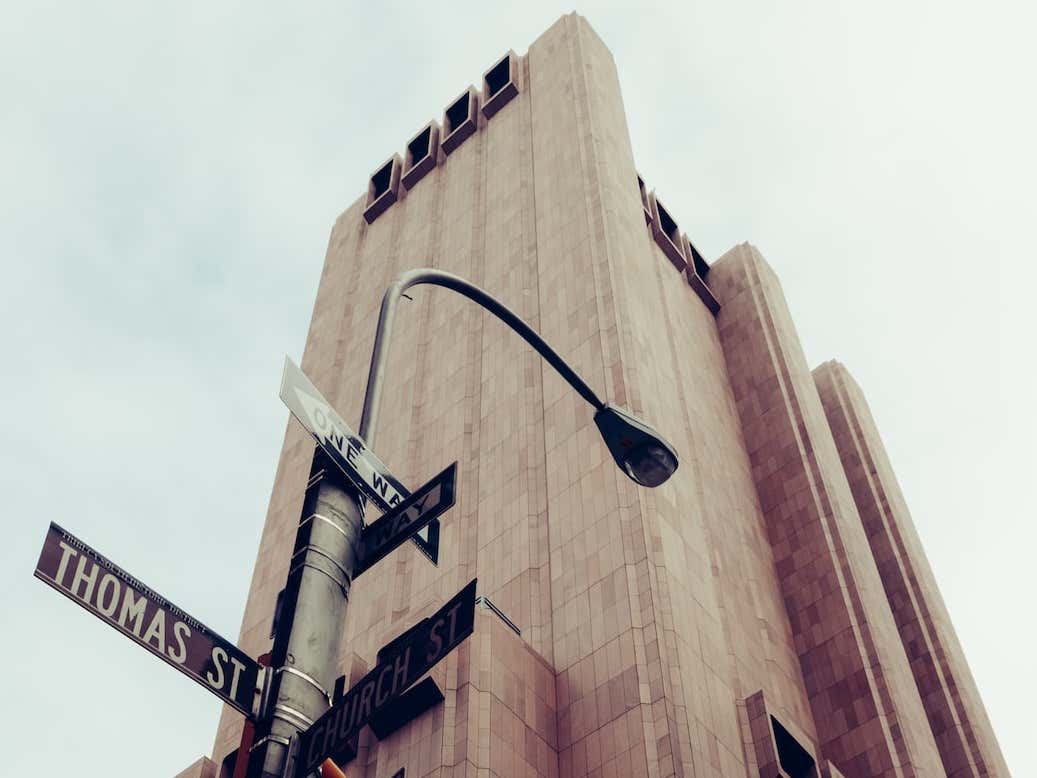 NYC Has a Mysterious 40 Story Windowless Skyscraper and Nobody Knows ...