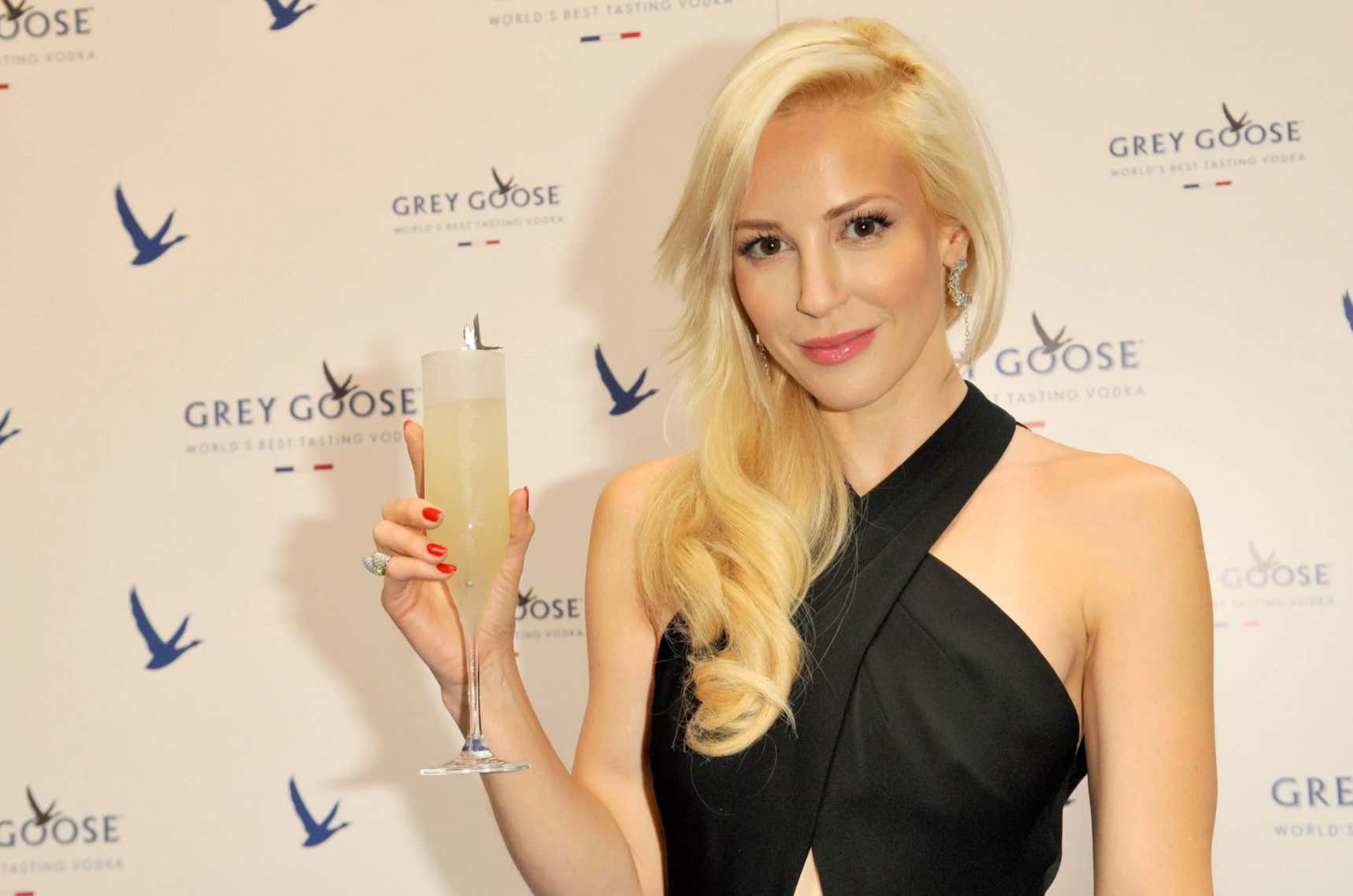 U.S. Treasury Secretary's Smokeshow Wife Wealth-Shamed For Rich ...